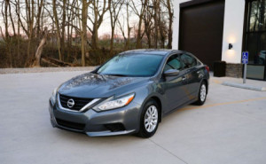 2017 NISSAN ALTIMA